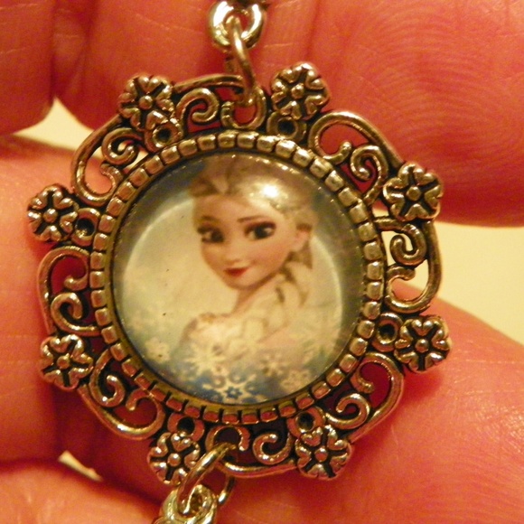 Disney | Accessories | Frozen Elsa Bracelet Wadjustable 6 To 8 Inch ...